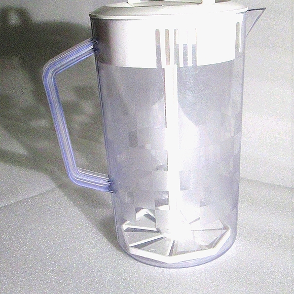 Pampered Chef | Kitchen | Pampered Chef Quick Stir 2 Qt Pitcher Clea ...